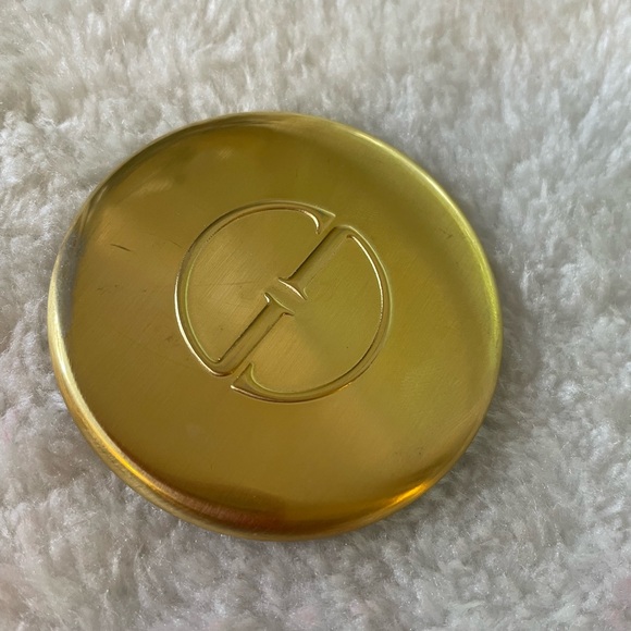 Gucci | Accessories | Gucci Gold Compact Mirror | Poshmark